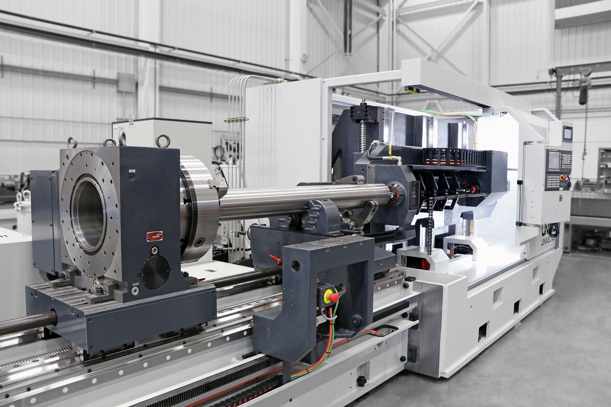 UNX eccentrical deep hole drilling machines | UNISIG extreme precision